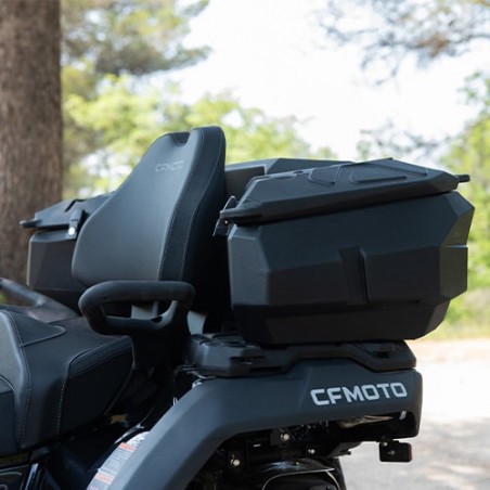 COFFRE 105L CFORCE 625 CFMOTO au prix de 379,00 € Référence: AG COFFRE ...